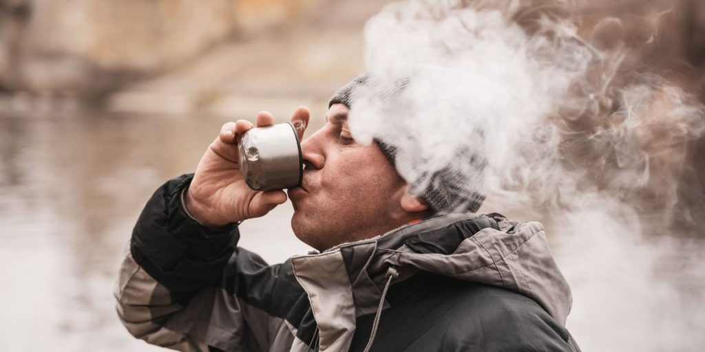 Study sheds light on why smokers enjoy a coffee with their morning ...